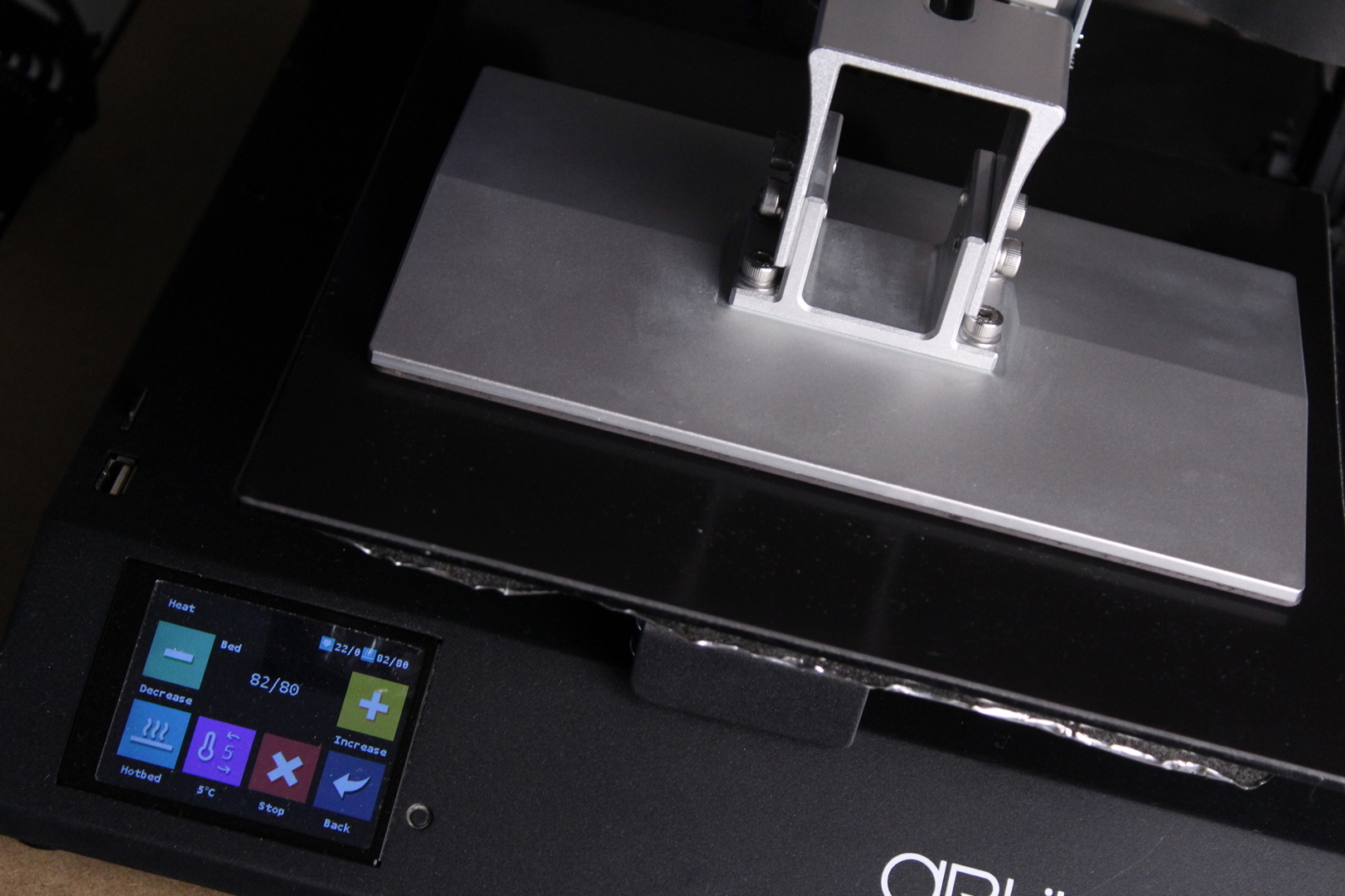 How To Install A Magnetic Flex Plate On A Resin 3D Printer | 3D Print Beginner