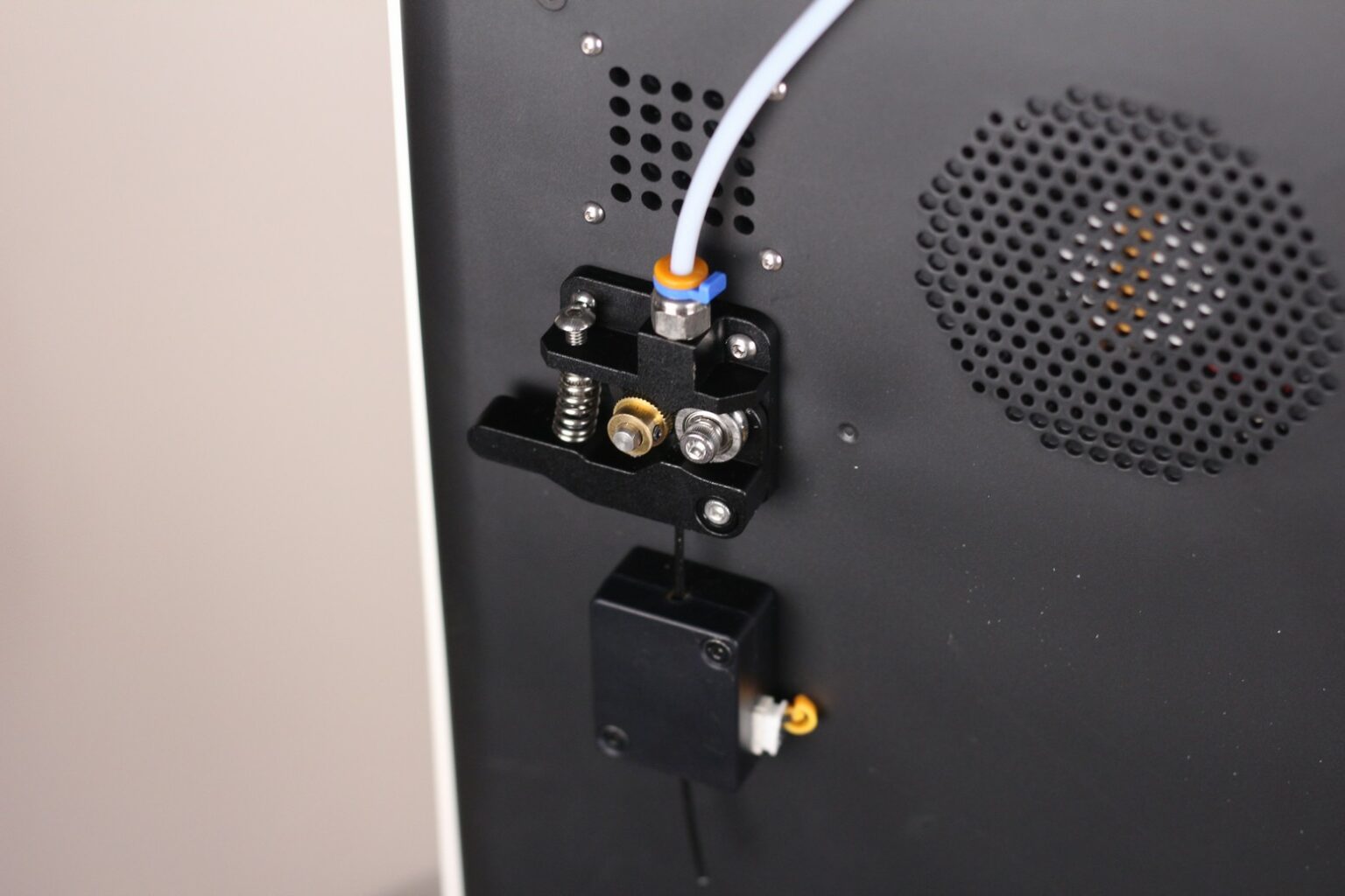 Creality CR-200B Review: Budget Enclosed 3D Printer | 3D Print Beginner