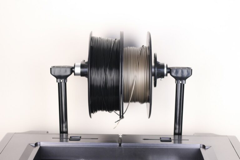 QIDI X-MAX Review: Enclosed High-Temperature 3D Printer | 3D Print Beginner