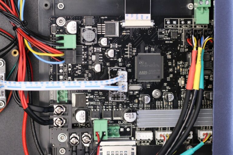 QIDI X-MAX Review: Enclosed High-Temperature 3D Printer | 3D Print Beginner