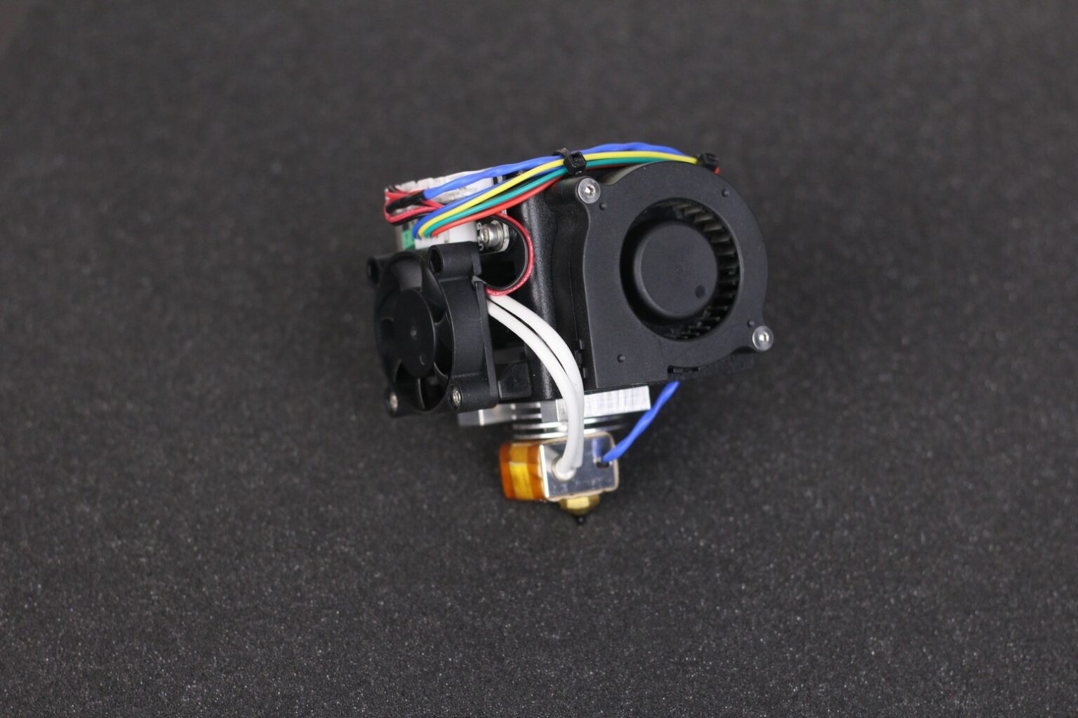 QIDI X-MAX Review: Enclosed High-Temperature 3D Printer | 3D Print Beginner