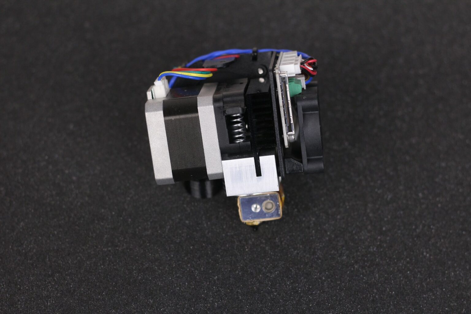 QIDI X-MAX Review: Enclosed High-Temperature 3D Printer | 3D Print Beginner