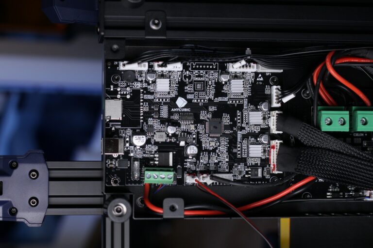 Anycubic Kobra Max Review: Big Printer For People With Big Dreams | 3D Print Beginner