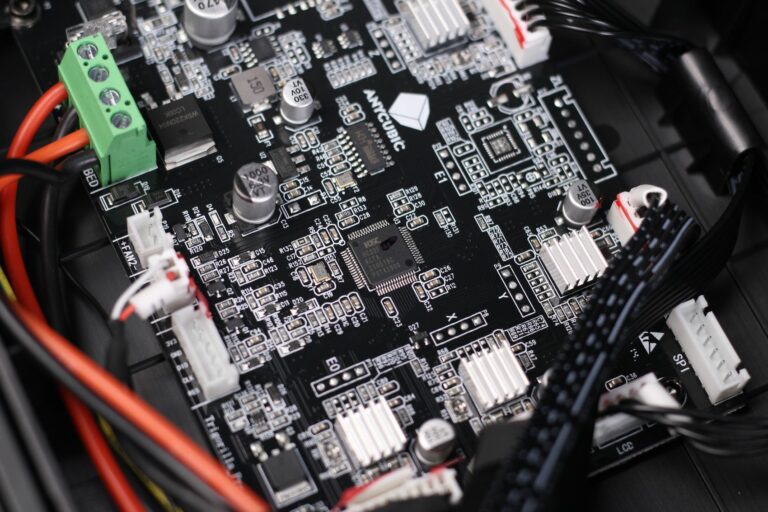 Anycubic Kobra Plus Review: A Larger Vyper | 3D Print Beginner